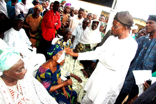 In Pictures: Osun ACN Provides Medical Treatment - P.M. News
