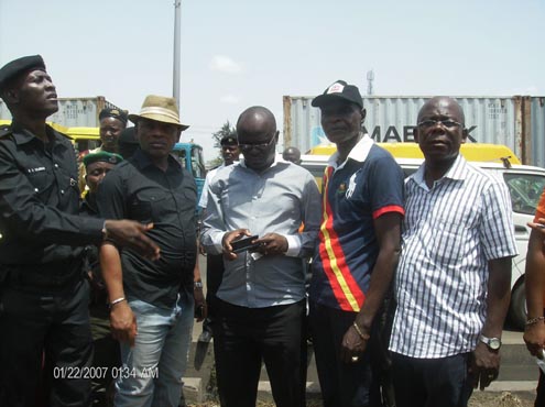 LASTMA, Task Force Clear Oshodi-Apapa Expressway Of Trucks - P.M. News
