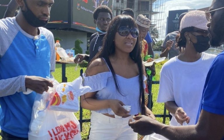 BBNaija Erica shares food at #EndSARS protest – P.M. News
