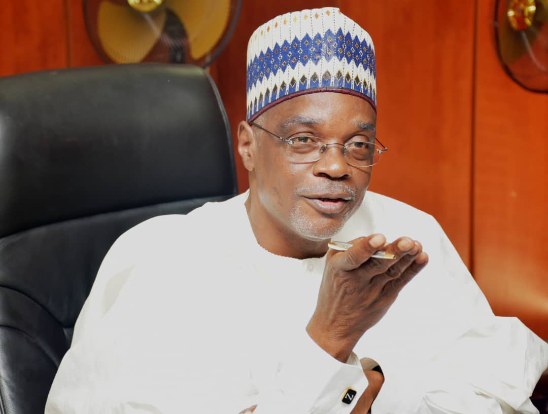 FG, CBN unveil N250bn intervention facility for investors - P.M. News