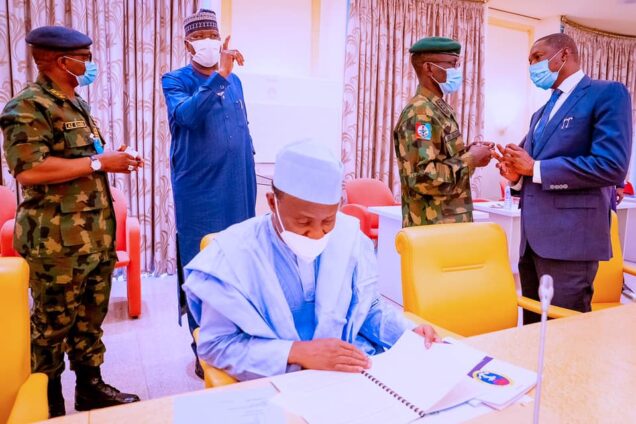 Buhari meets security chiefs (Photos) - P.M. News
