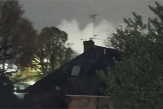 Agent 007 James Bond's Pinewood studio on fire - P.M. News