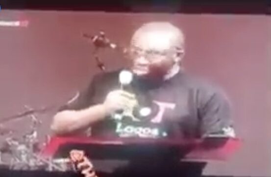 Sanwo-Olu's representative booed at Pastor Paul's Experience 2021 - P.M ...