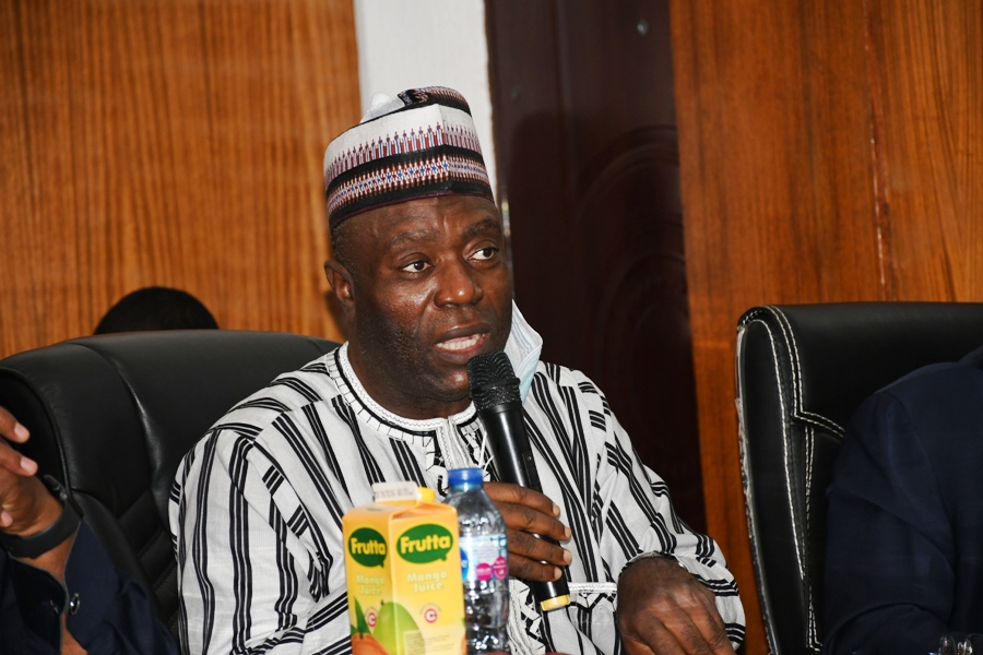 Ovation for Musa Istifanus as he retires at defence ministry - P.M. News