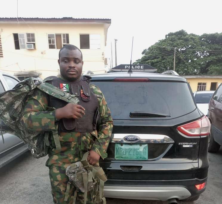 Fake Army Captain Andy Edwards busted for armed robbery in Lagos - P.M ...