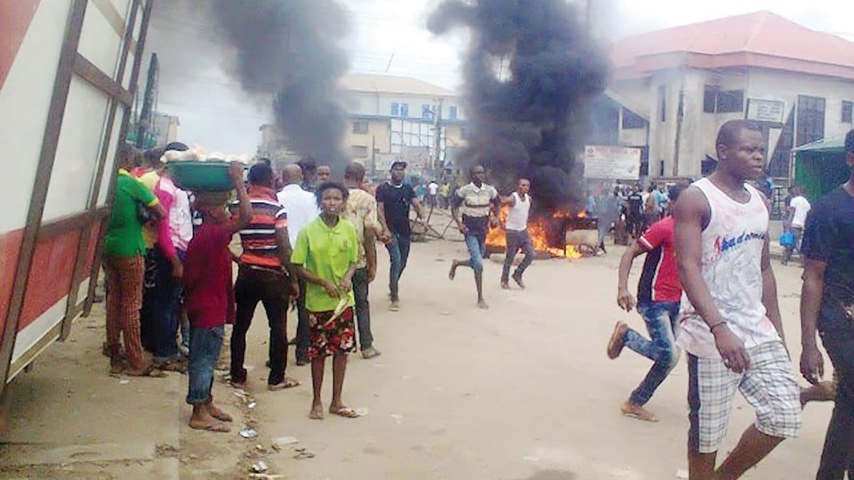 Angry mob kills unrepentant robber in Ilesa - P.M. News