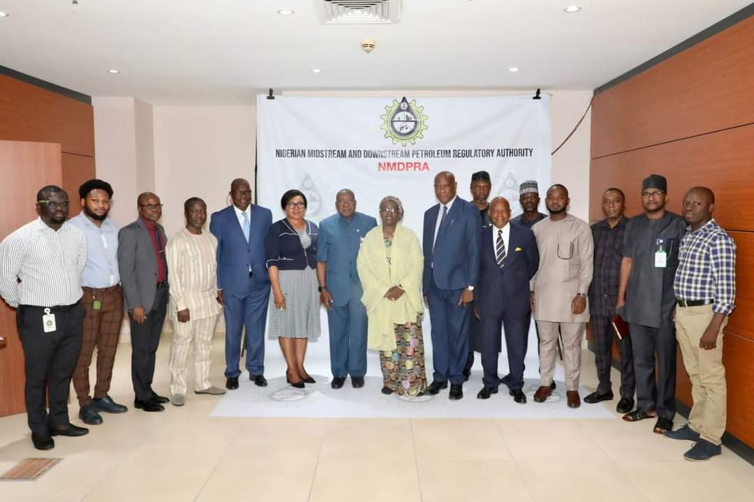 Crude oil refiners task CBN on intervention fund - P.M. News