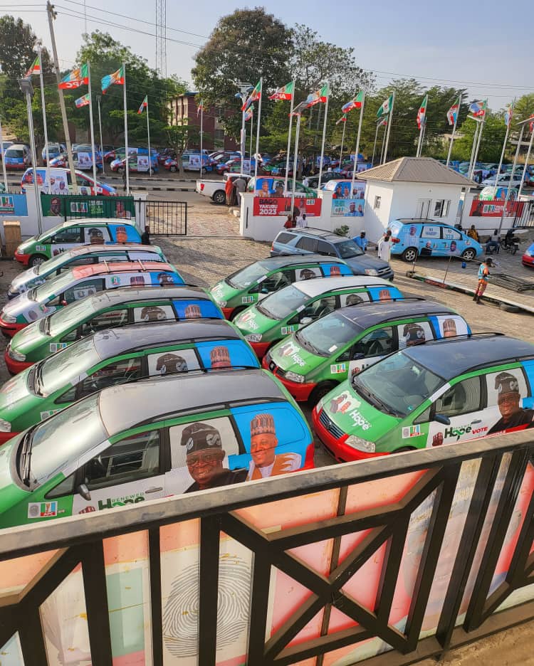 Tinubu inaugurates 100 vehicles, ICT Office for presidential campaign ...