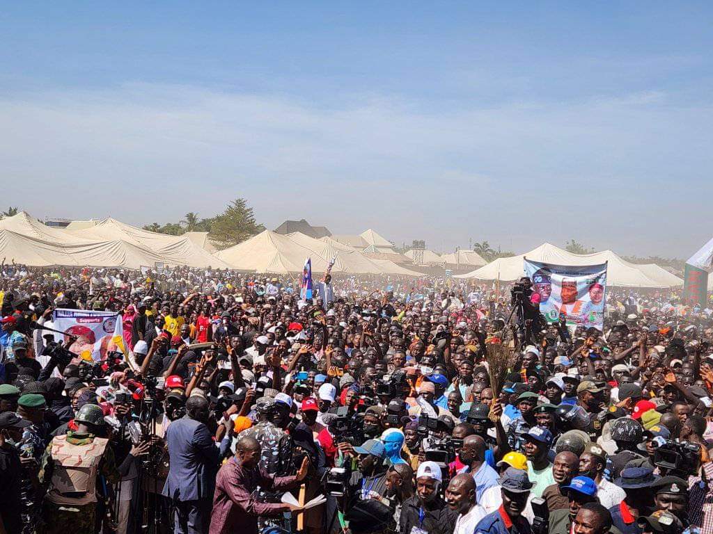 Massive crowd as Tinubu storms Atiku's Adamawa State (Photos, video ...