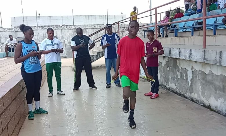 Gbenga Ezekiel holds latest Guinness World Record - P.M. News