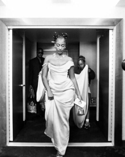 What Tems was caught doing after winning Grammy Award - P.M. News