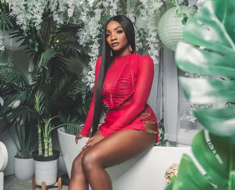 Singer Simi reveals her criteria for music collaborations