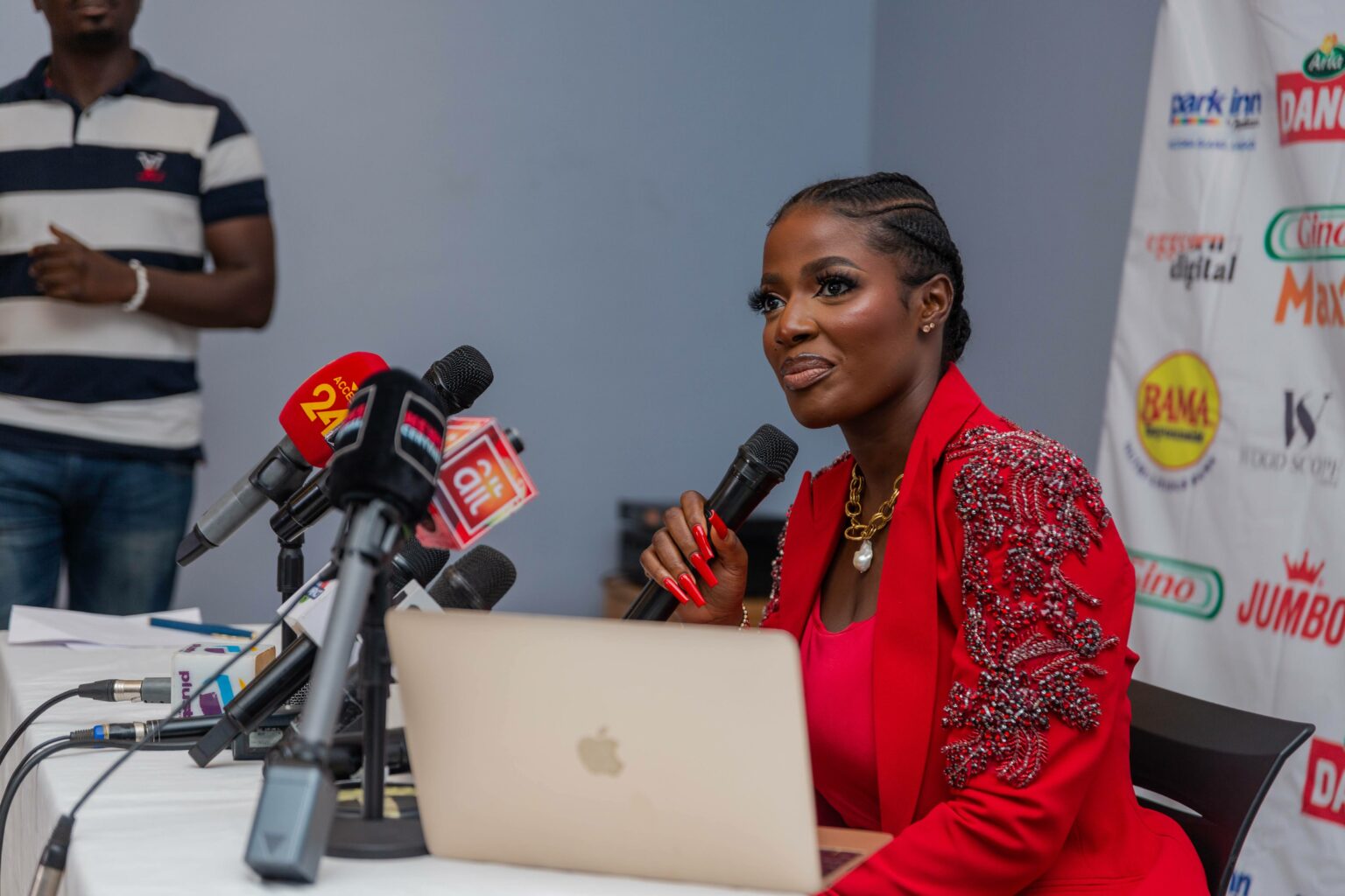 Hilda Baci in tears after Guinness World Record certification (video ...