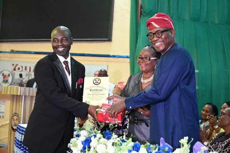 Lagos rewards 753 public servants with Long Service Merit Award – P.M. News