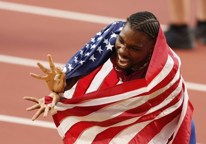USA's Noah Lyles storms to 100m gold at World Athletics championship ...