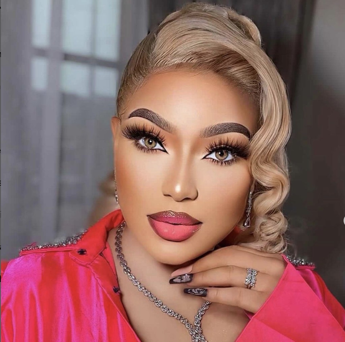 I'm Losing It : Actress Queeneth Hilbert cries out for help - P.M. News