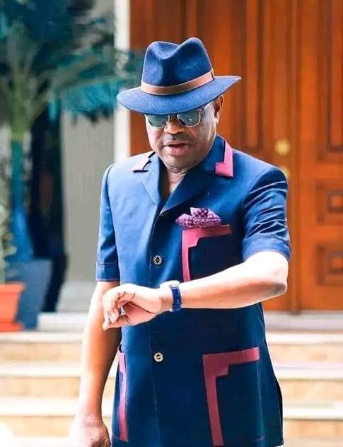 Wike receives loud applause from Govs, Ministers as he takes oath of ...