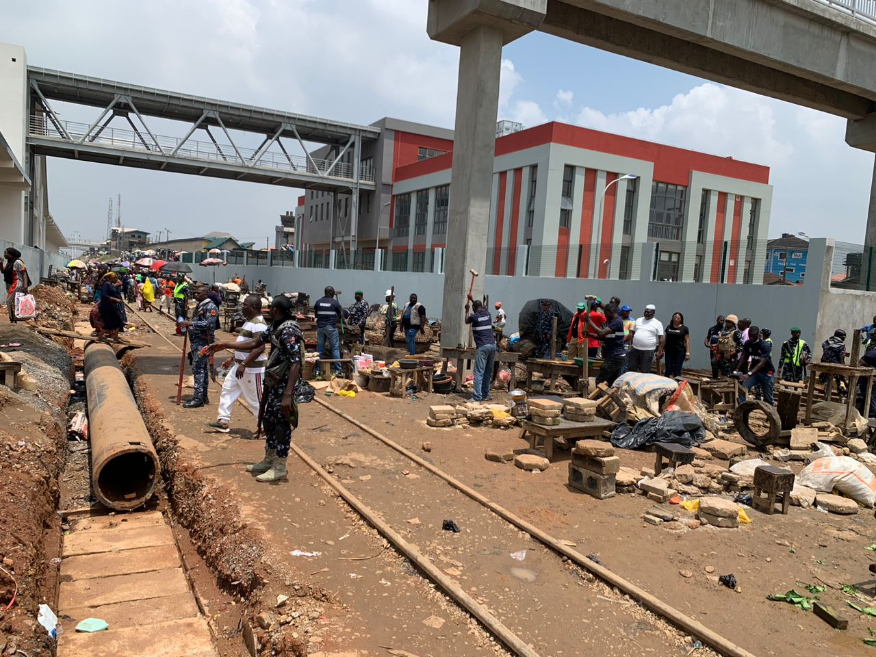 Churches affected as Lagos govt clears shanties for Red Rail Line ...