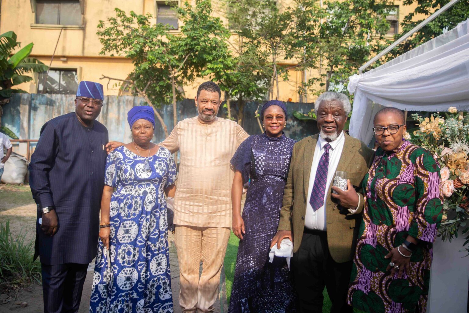 Fun, tributes as Wole Soyinka, family bid Tinuola Aina farewell - P.M. News