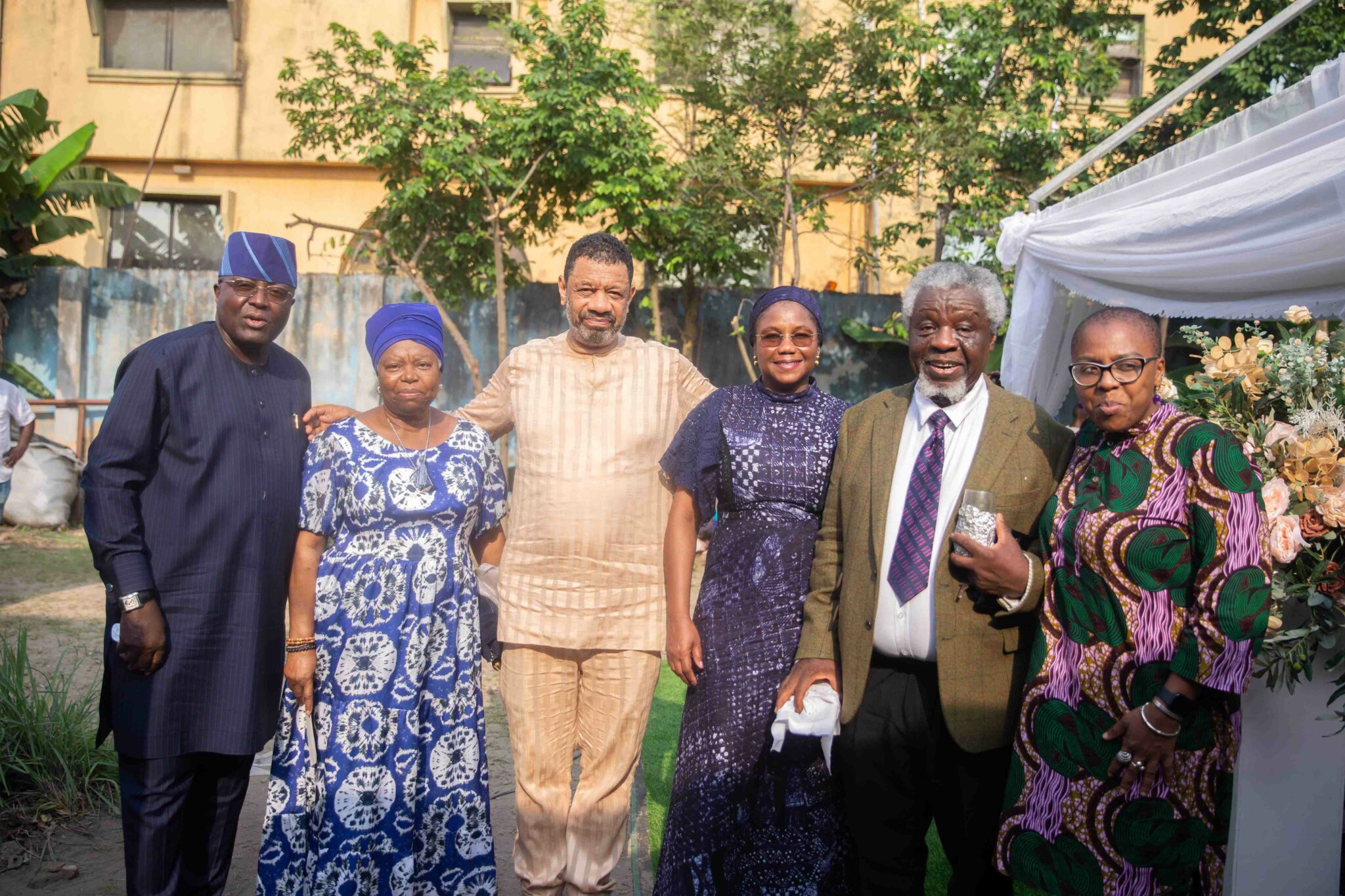 Fun, tributes as Wole Soyinka, family bid Tinuola Aina farewell - P.M. News