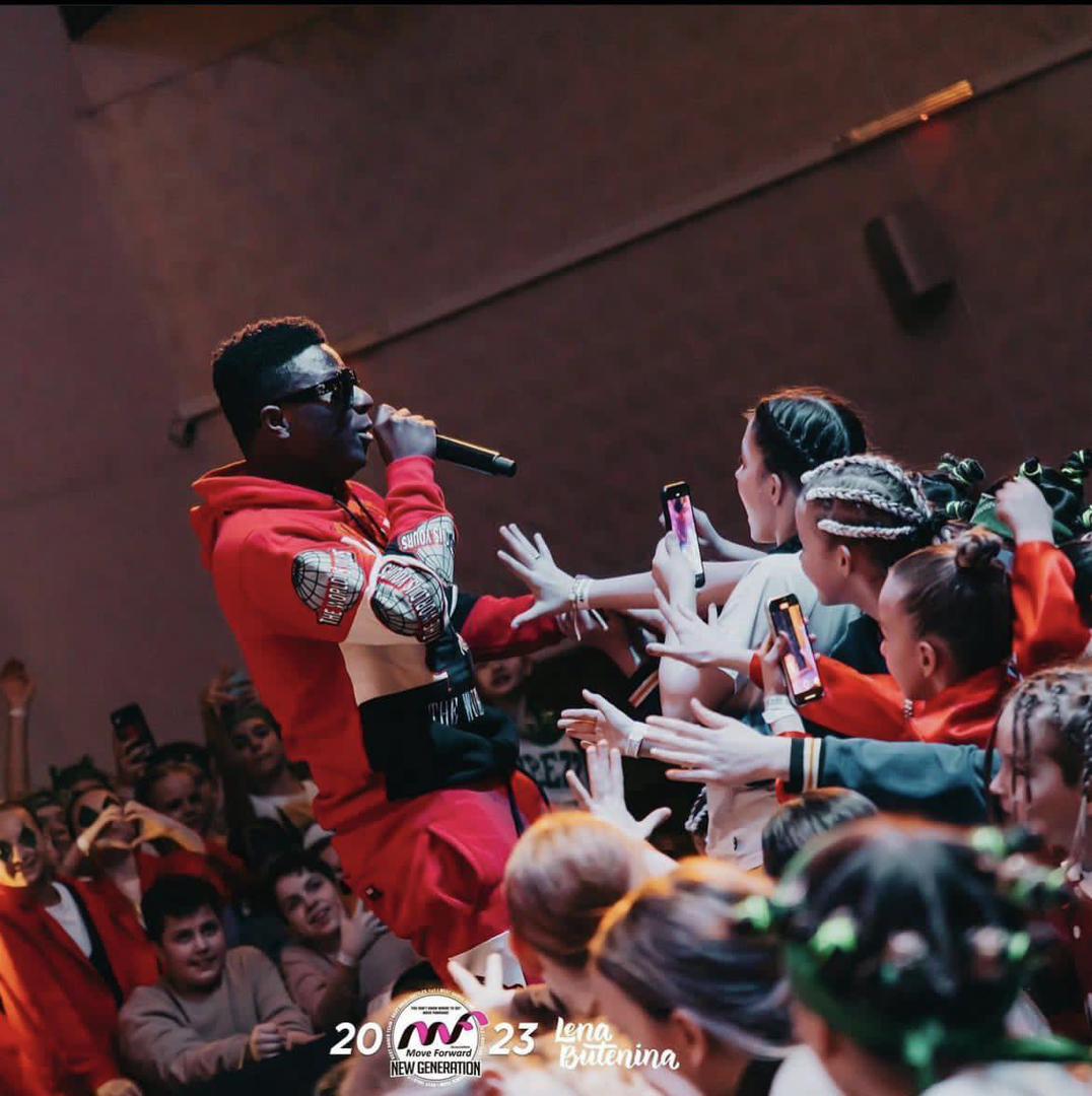 KSB thrills fans with multitalented style of music - P.M. News