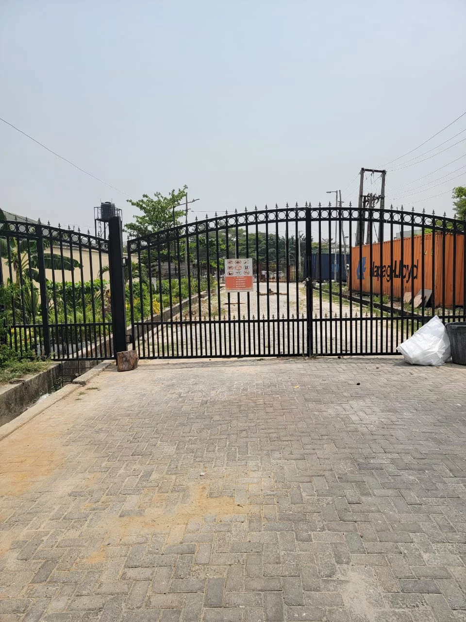 Residents identify more street gates that must go in Lekki - P.M. News