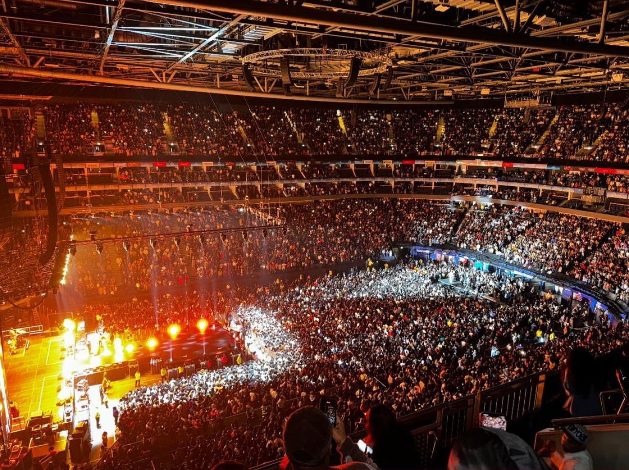 Davido shuts down O2 Arena for the third time - P.M. News