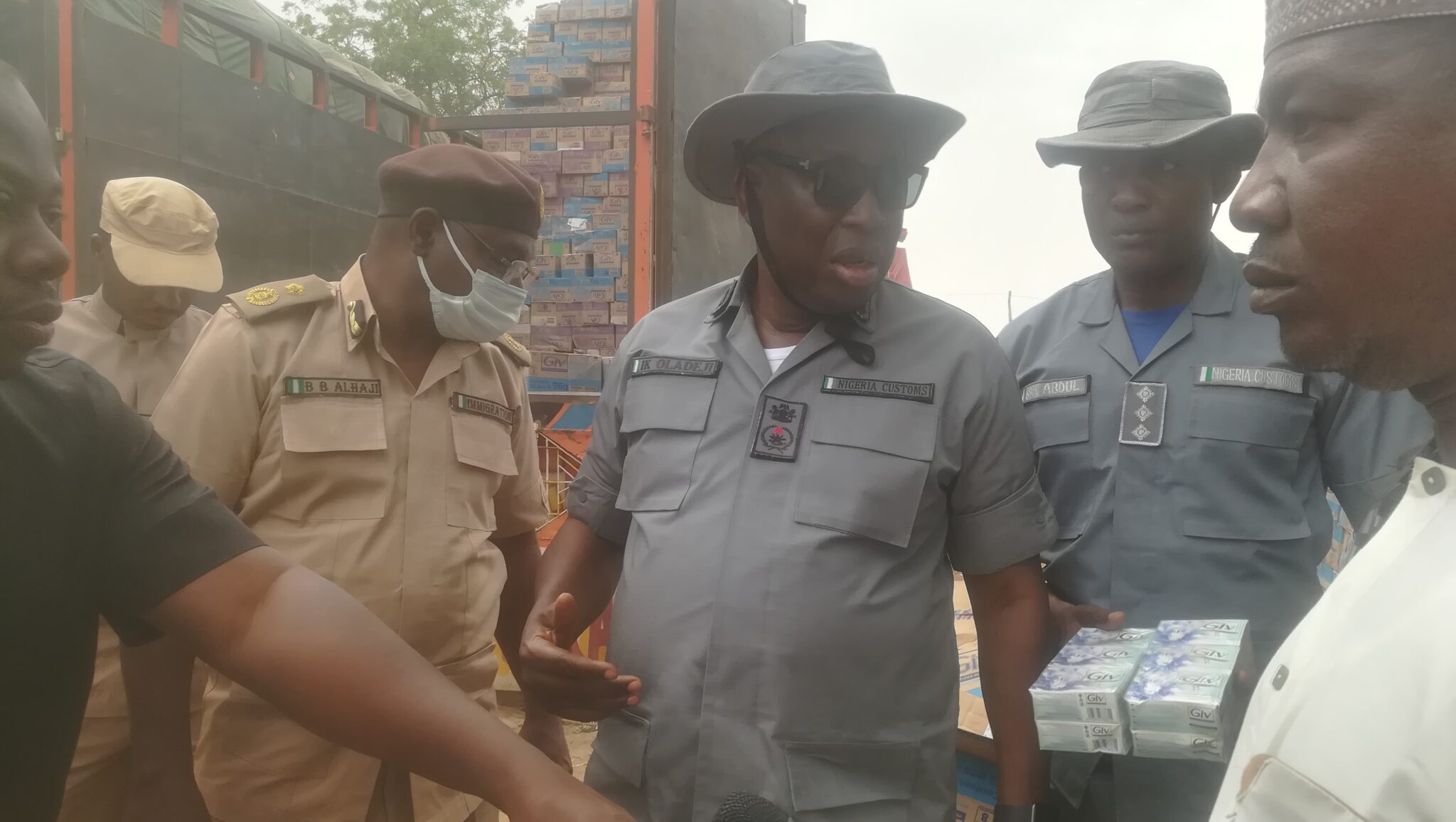 Customs intercepts truck smuggling goods through closed Nigeria-Niger ...