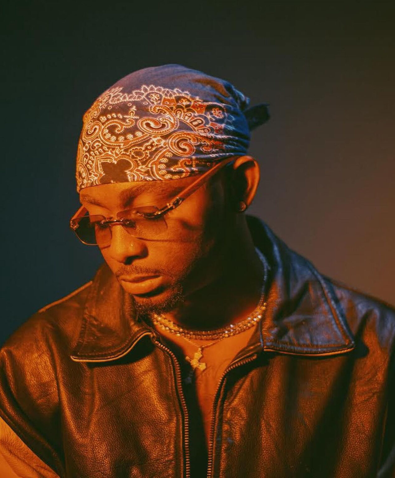 Sean Tizzle comes through with 'Two Fighting' - P.M. News