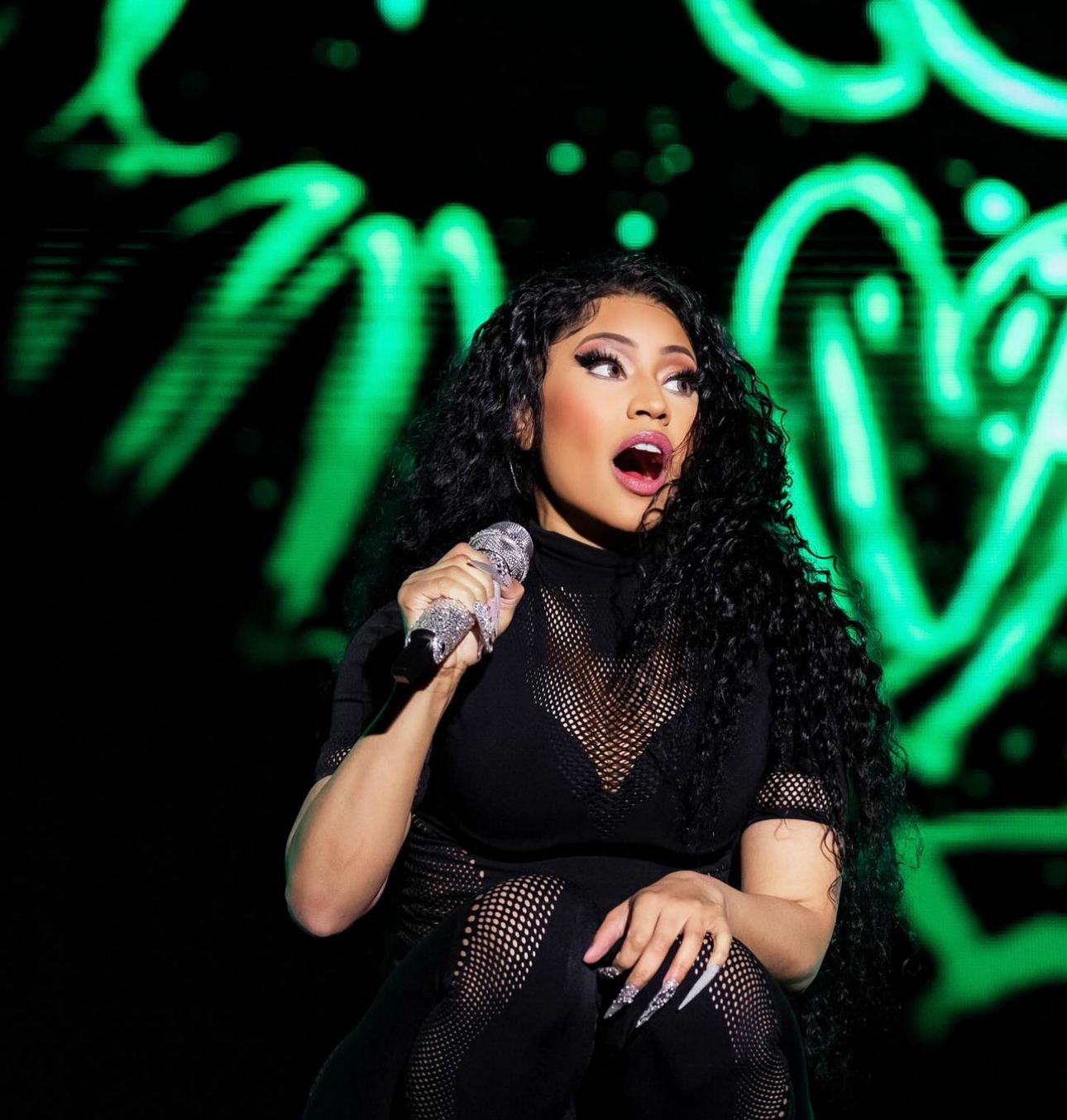 Nicki Minaj celebrates free Gold Trump card – P.M. News