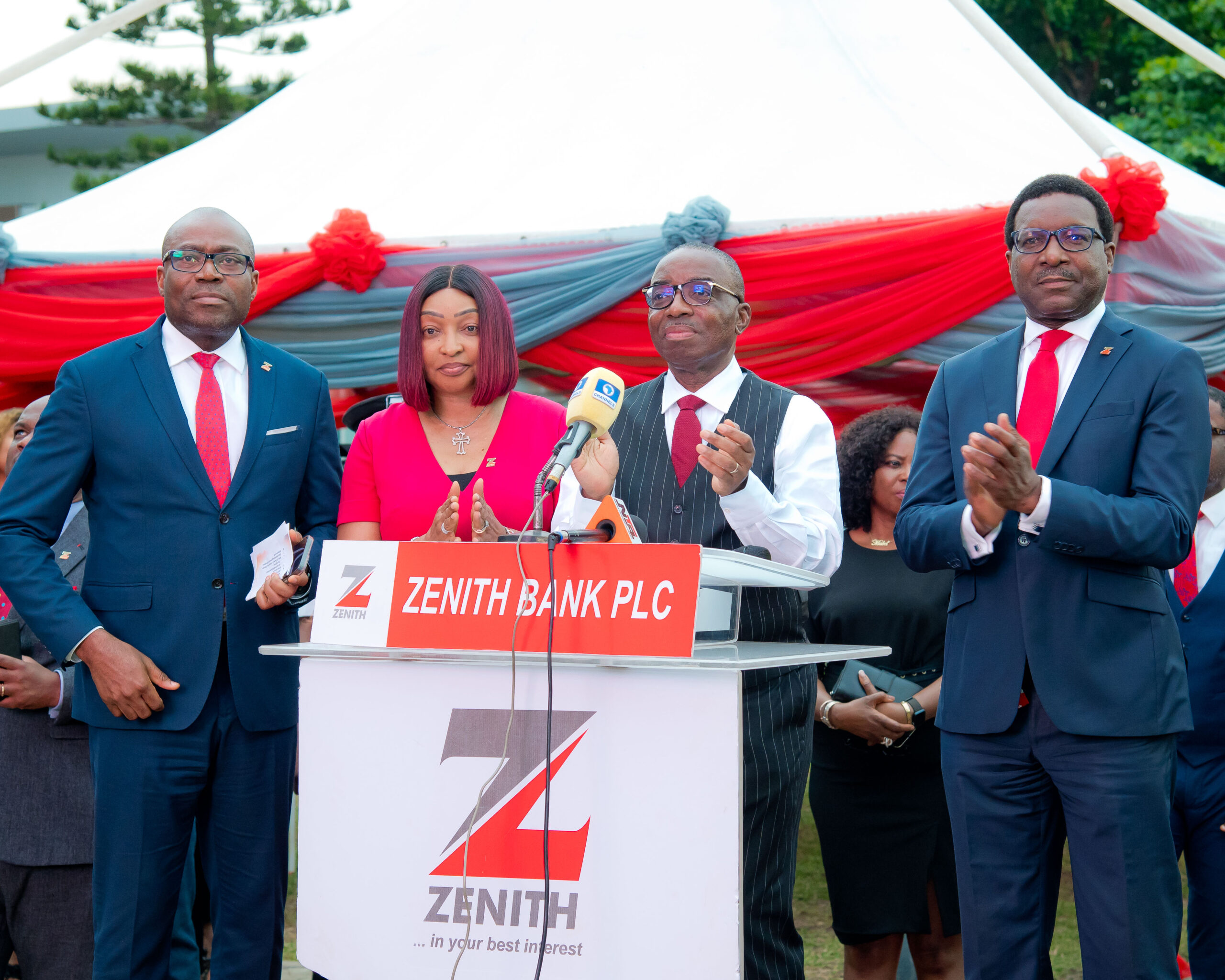 Zenith Bank transforms Ajose Adeogun roundabout with digital display ...
