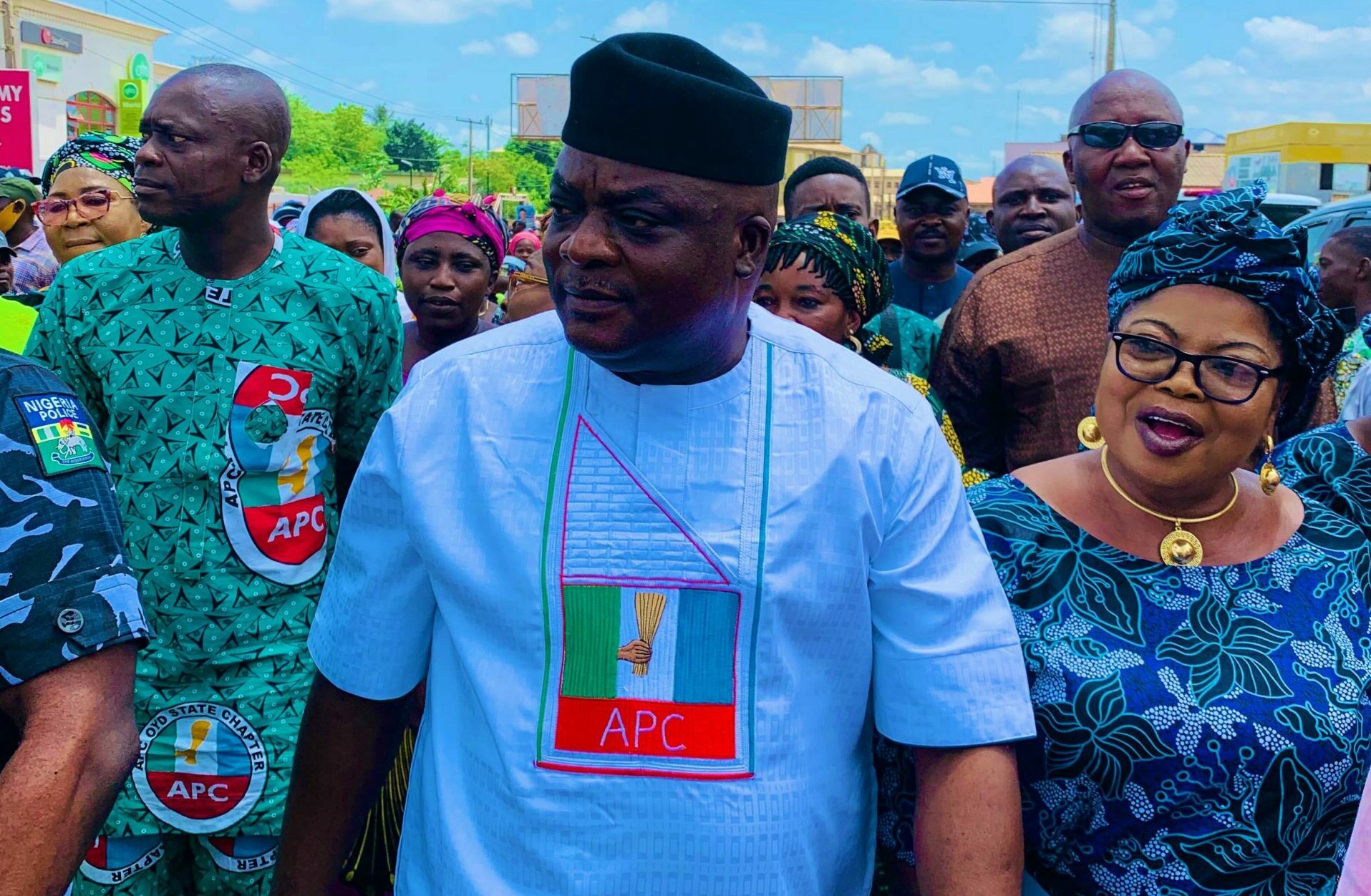 Oyo APC chairman Omodewu dies at 61 - P.M. News