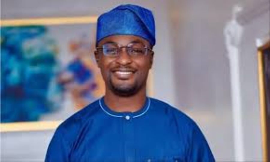 Adeniyi Johnson calls out Bola Akande over actor Ola Lawal’s death
