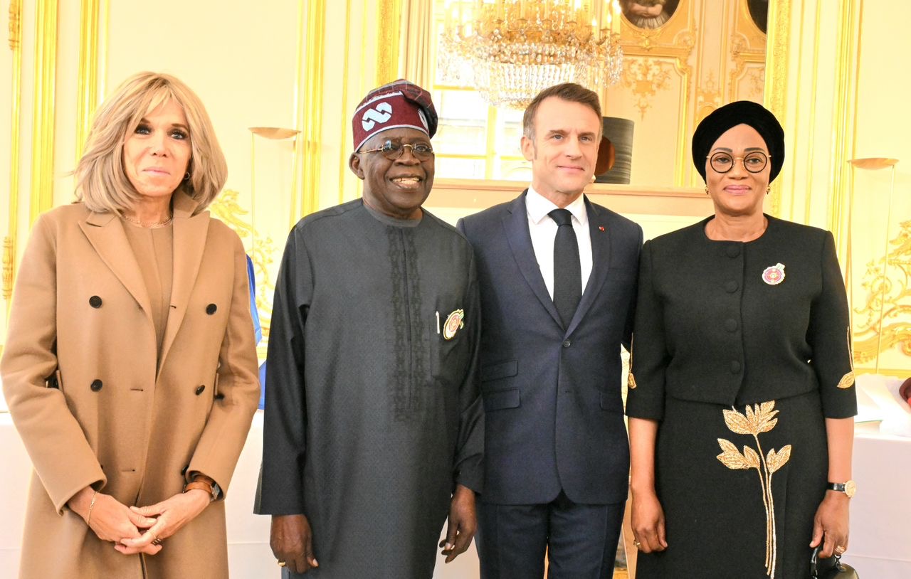 PHOTOS: French President Macron receives Tinubu, wife in Paris - P.M. News