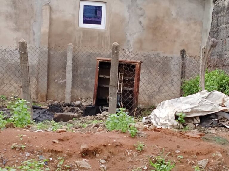 Lagos 'Band A' residents plead IKEDC over prolonged blackout, faulty ...