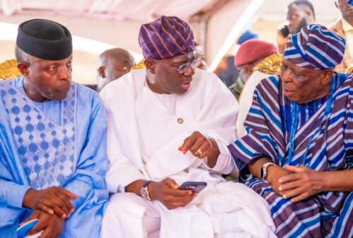 Dignitaries storm Ijebu-Ode as Awujale Oba Adetona is buried (Photos ...