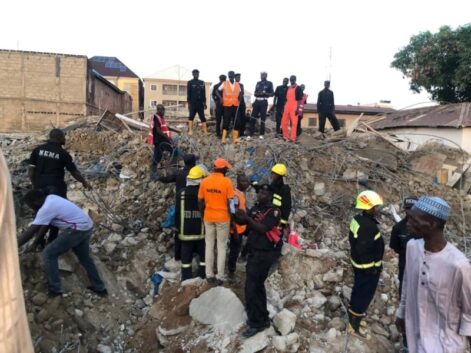 Kano building collapse: Four dead, seven injured as rescue operations ...