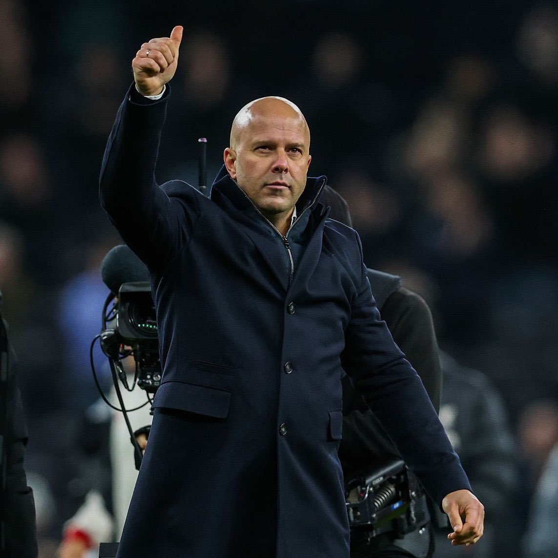 Why I benched Isak against Burnley - Arne Slot - P.M. News