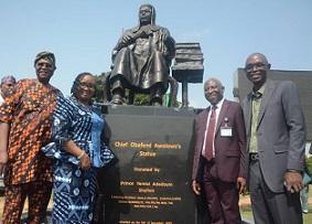 Shyllon honoured at OAU, donates giant bronze statue of Awolowo to ...