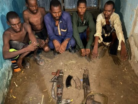 Troops arrest 5 suspected kidnappers with AK-47 rifles in Borno - P.M. News